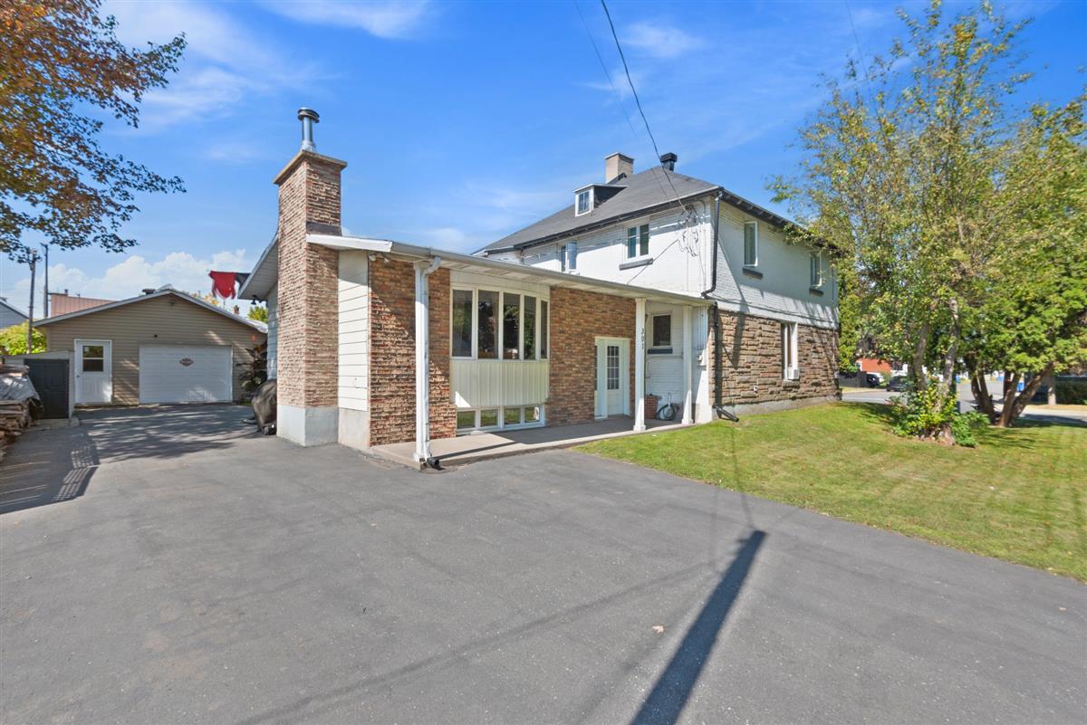 Duplex 301 Rue Decelles, Saint-Joseph-de-Sorel