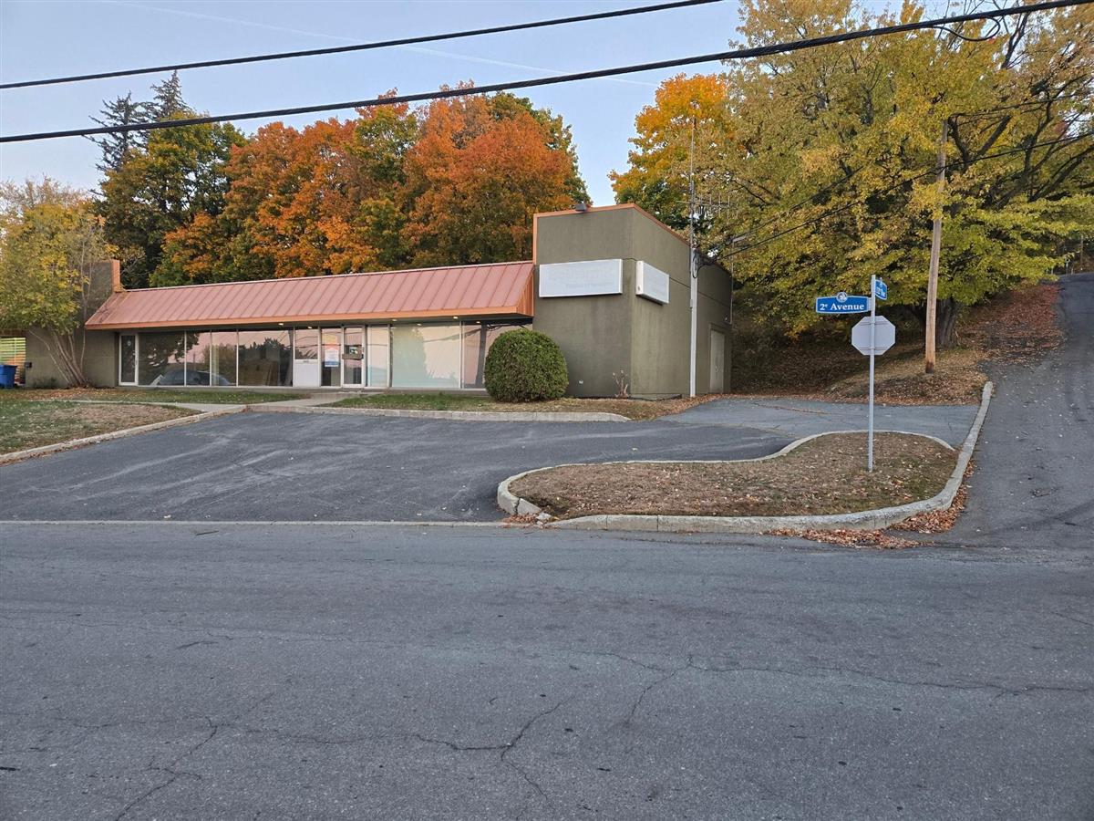 Condo commercial 11197 2e Avenue, Saint-Georges