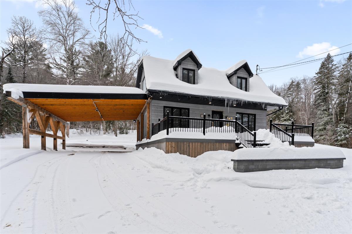 Maison à étages 6550 Ch. des Cascades, Saint-Damien