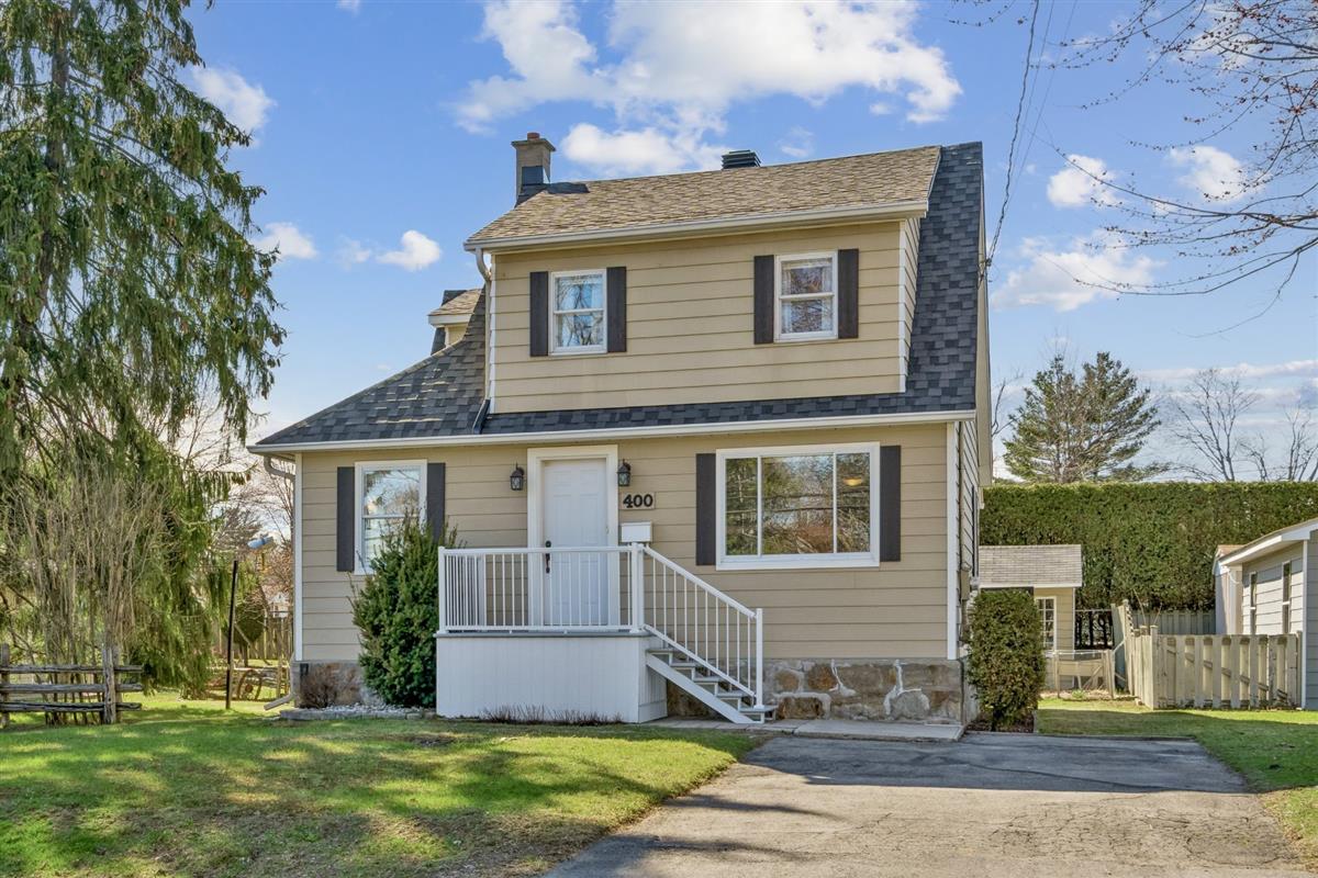 Maison à étages 400 24e Avenue, L'Île-Perrot